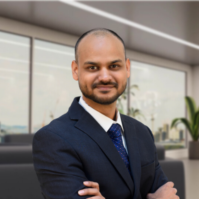 Why Tavish chose our Future Leaders Program after MBA at INSEAD